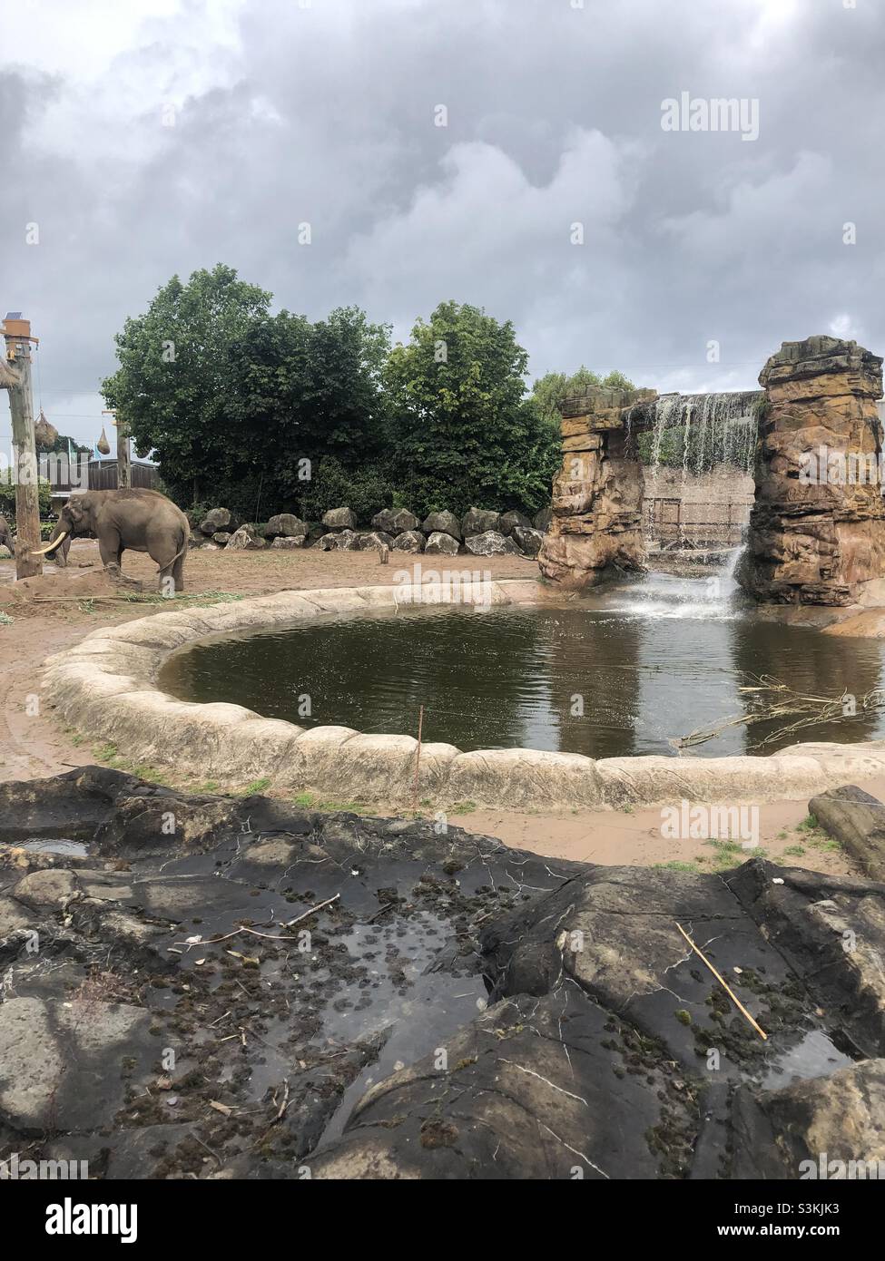 Chester zoo waterfall hi-res stock photography and images - Alamy