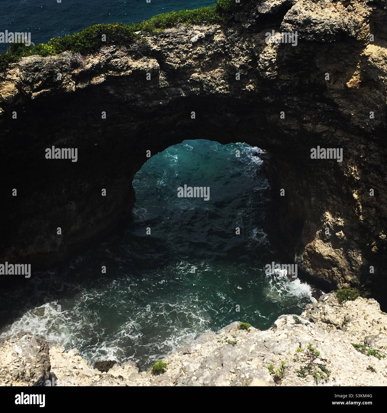 The sea abyss hi-res stock photography and images - Alamy