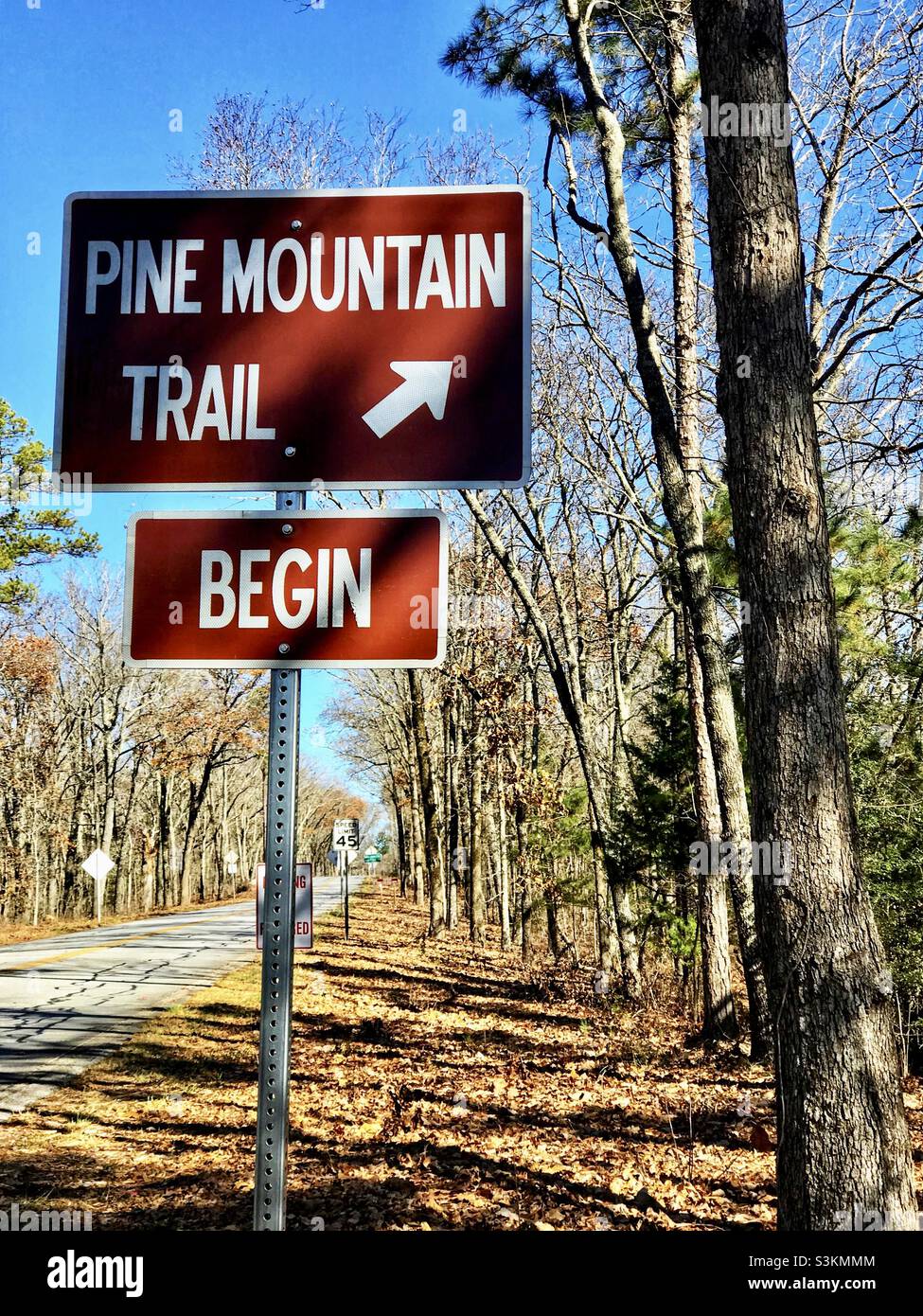 Pine Mountain trailhead sign at FDR State Park in Georgia Stock Photo ...