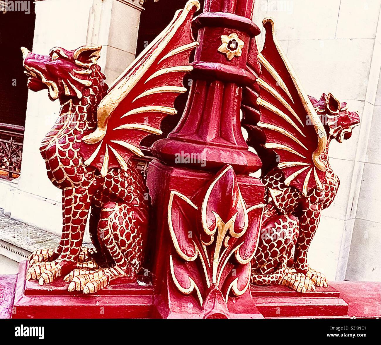 London heraldic dragons hi-res stock photography and images - Alamy