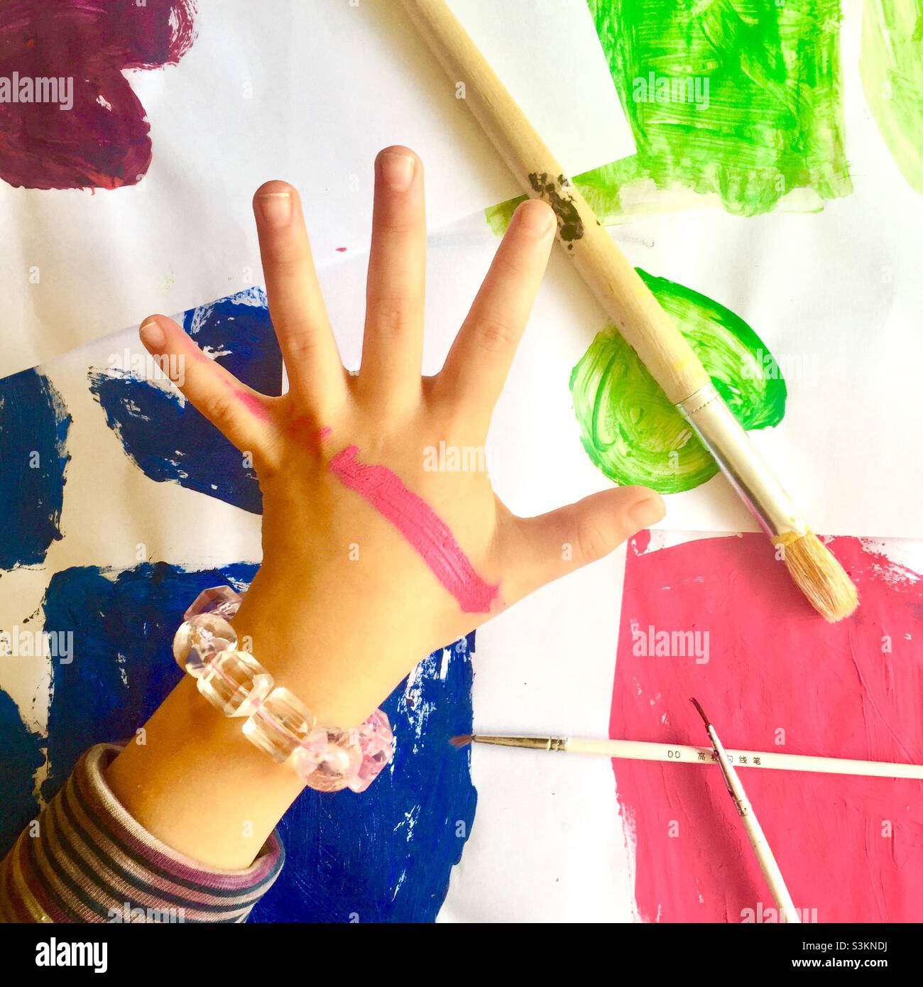 Hand draw painting hi-res stock photography and images - Alamy