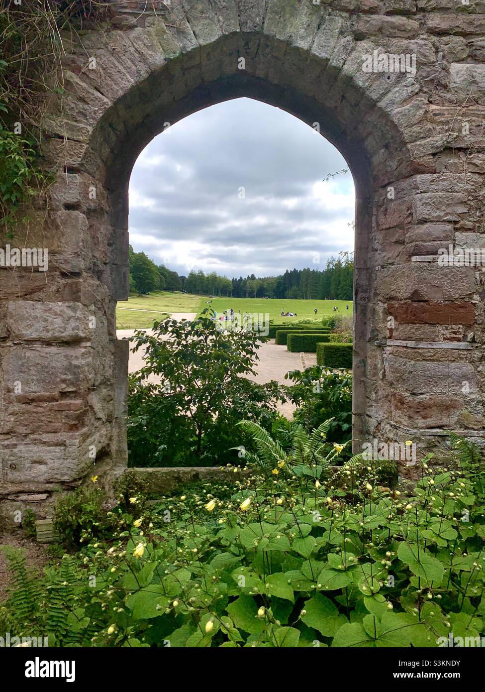Exploring the castle gardens hi-res stock photography and images - Alamy