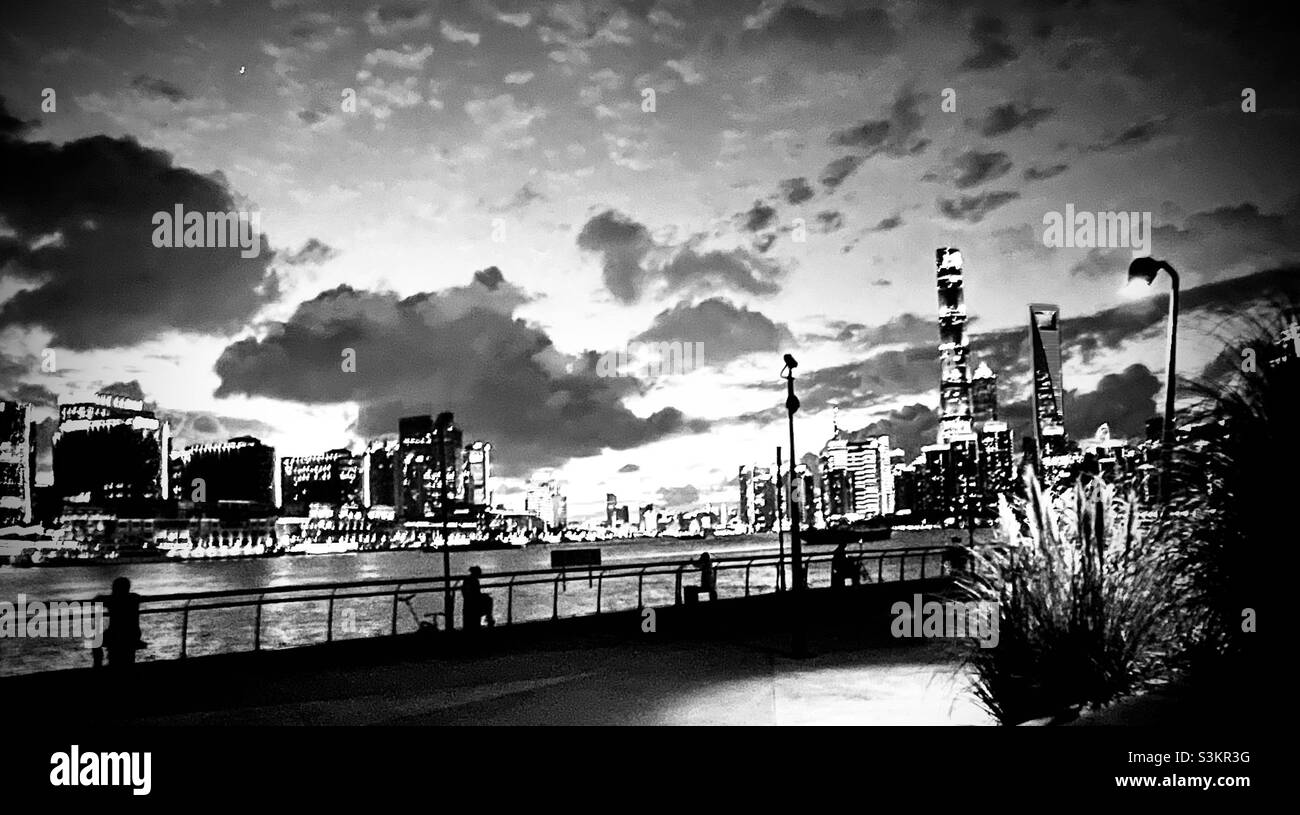 Shadowy figures hi-res stock photography and images - Alamy