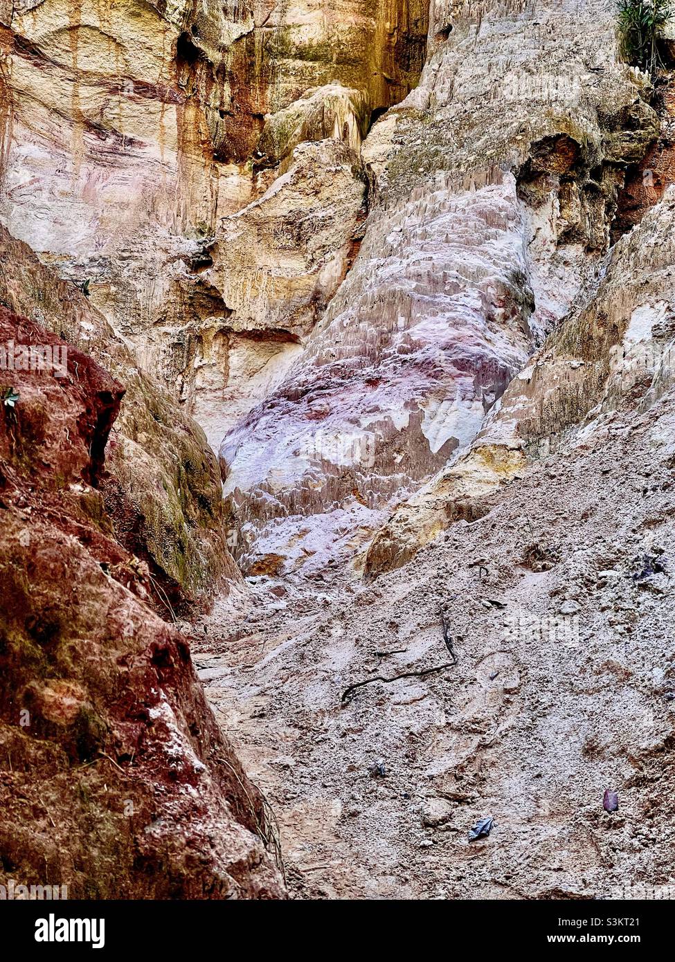 Gully erosion hi-res stock photography and images - Alamy