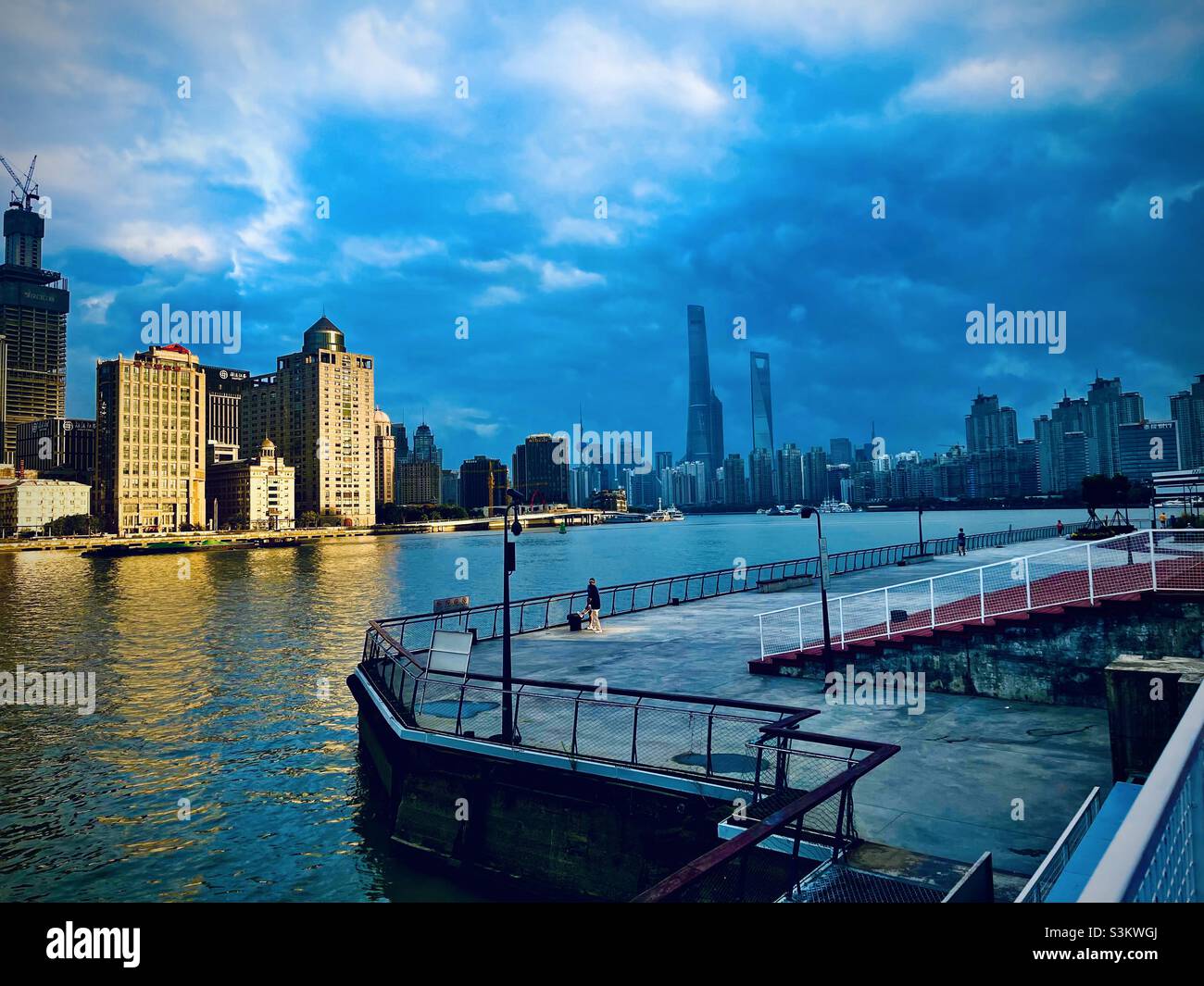 Shimmering river hi-res stock photography and images - Alamy