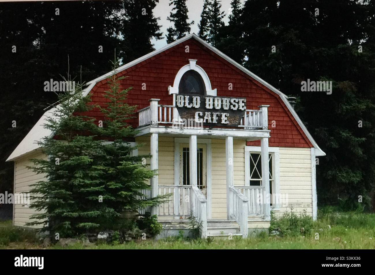 Old house cafe hi-res stock photography and images - Alamy