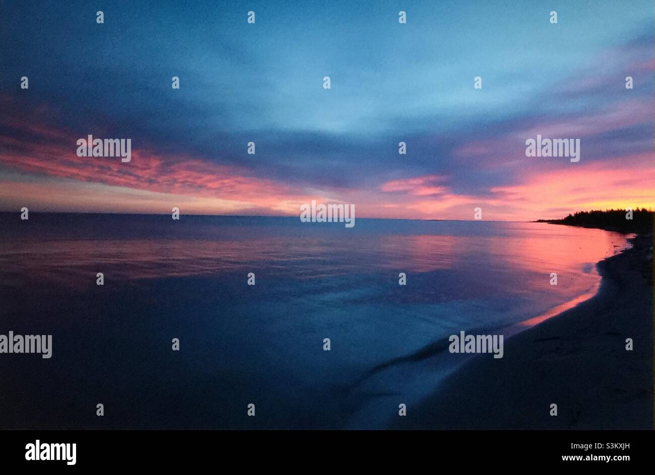 On great slave lake hi-res stock photography and images - Alamy