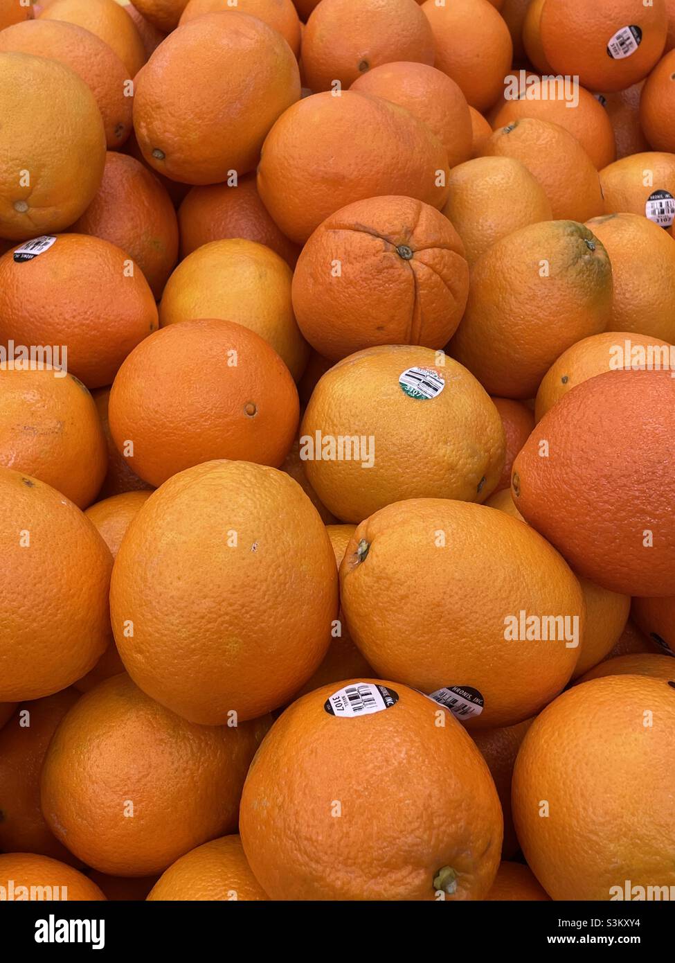 Walmart store fruit hi-res stock photography and images - Alamy