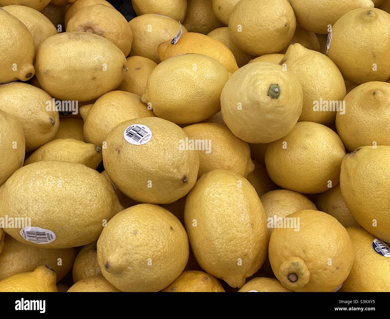 Walmart store fruit hi-res stock photography and images - Alamy