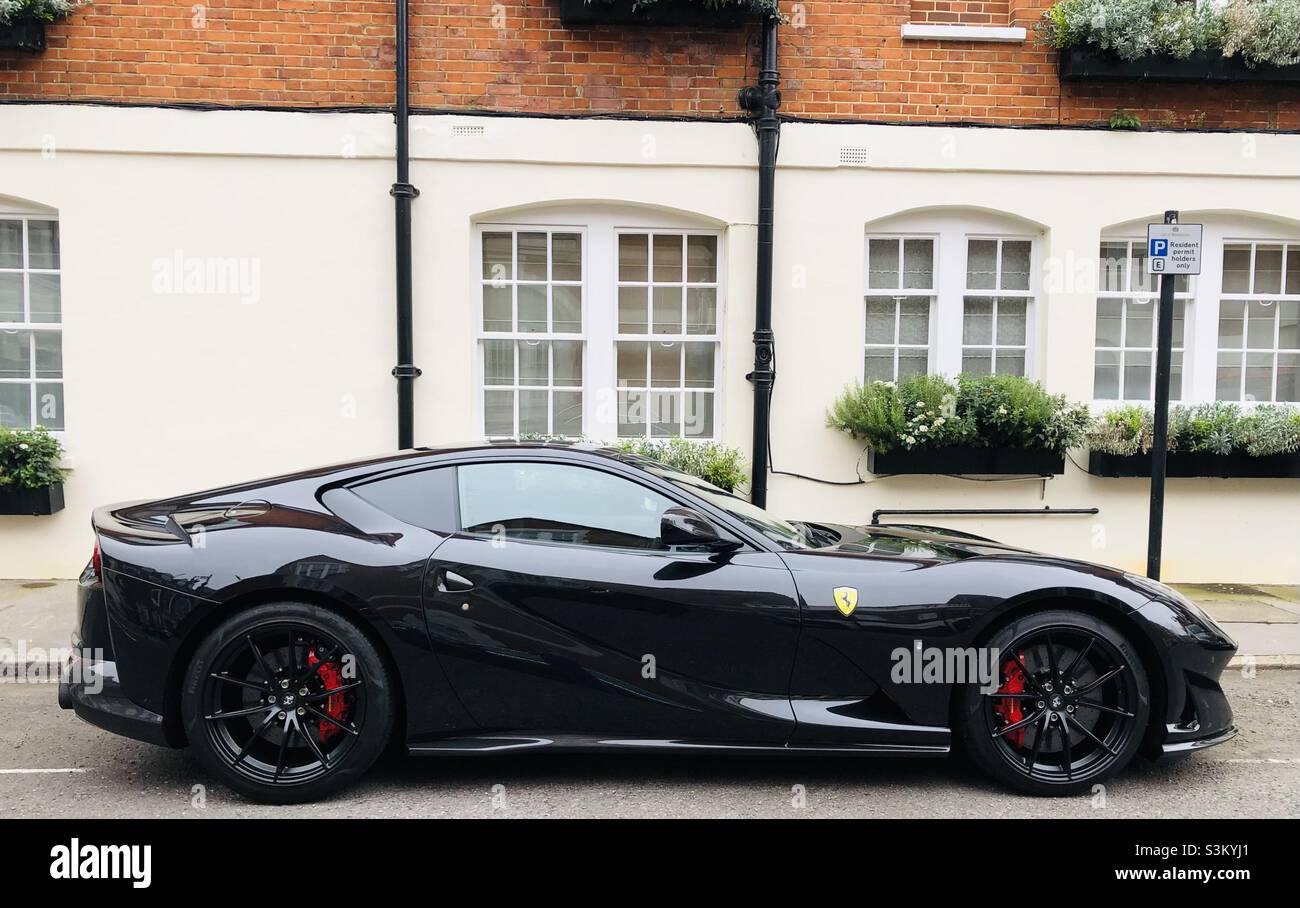 Ferrari 812 Superfast - Mayfair London Stock Photo - Alamy