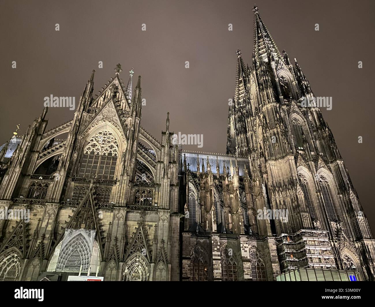 Koln by night hi-res stock photography and images - Alamy