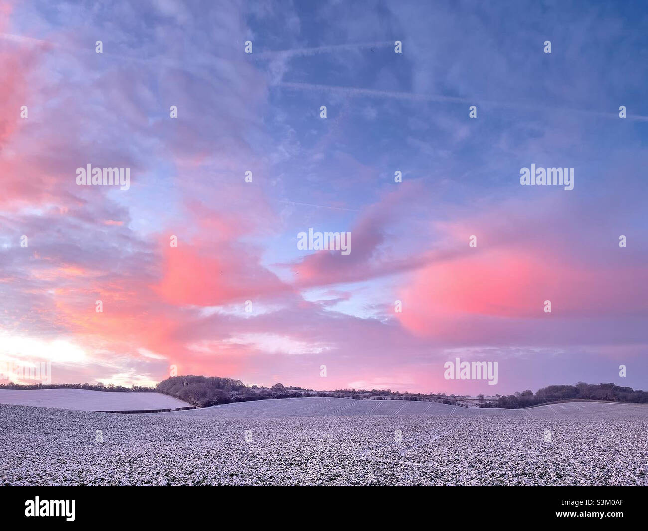 Sprinkling of clouds hi-res stock photography and images - Alamy