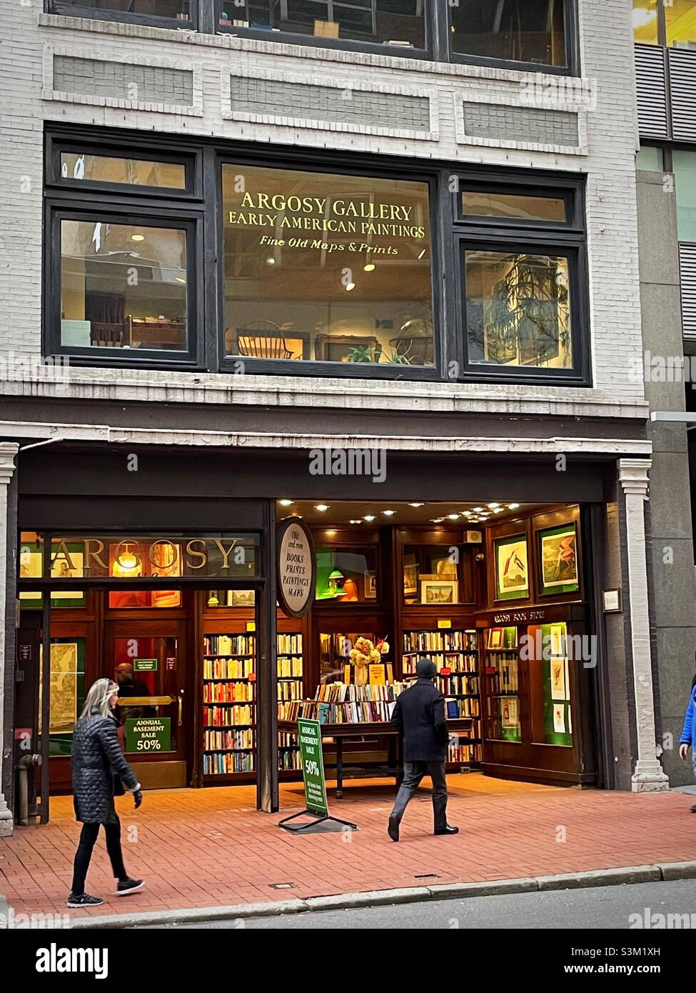 Store front bookstore hi-res stock photography and images - Alamy