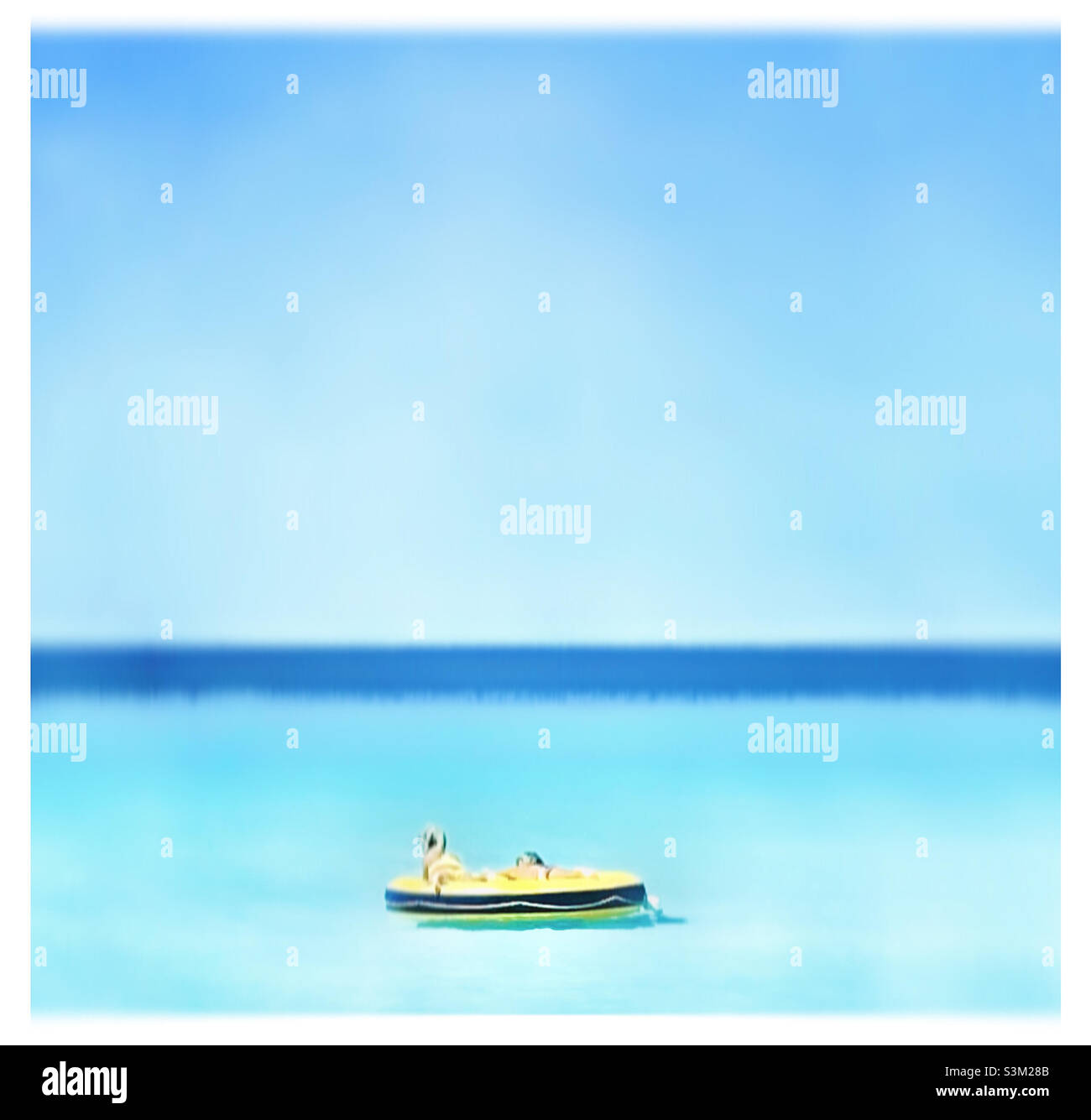 Yellow and blue boat hi-res stock photography and images - Alamy