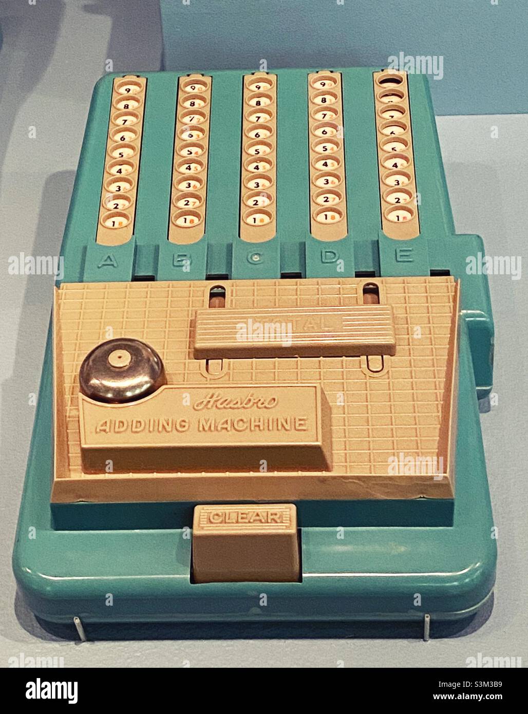 Vintage adding machine hi-res stock photography and images - Alamy