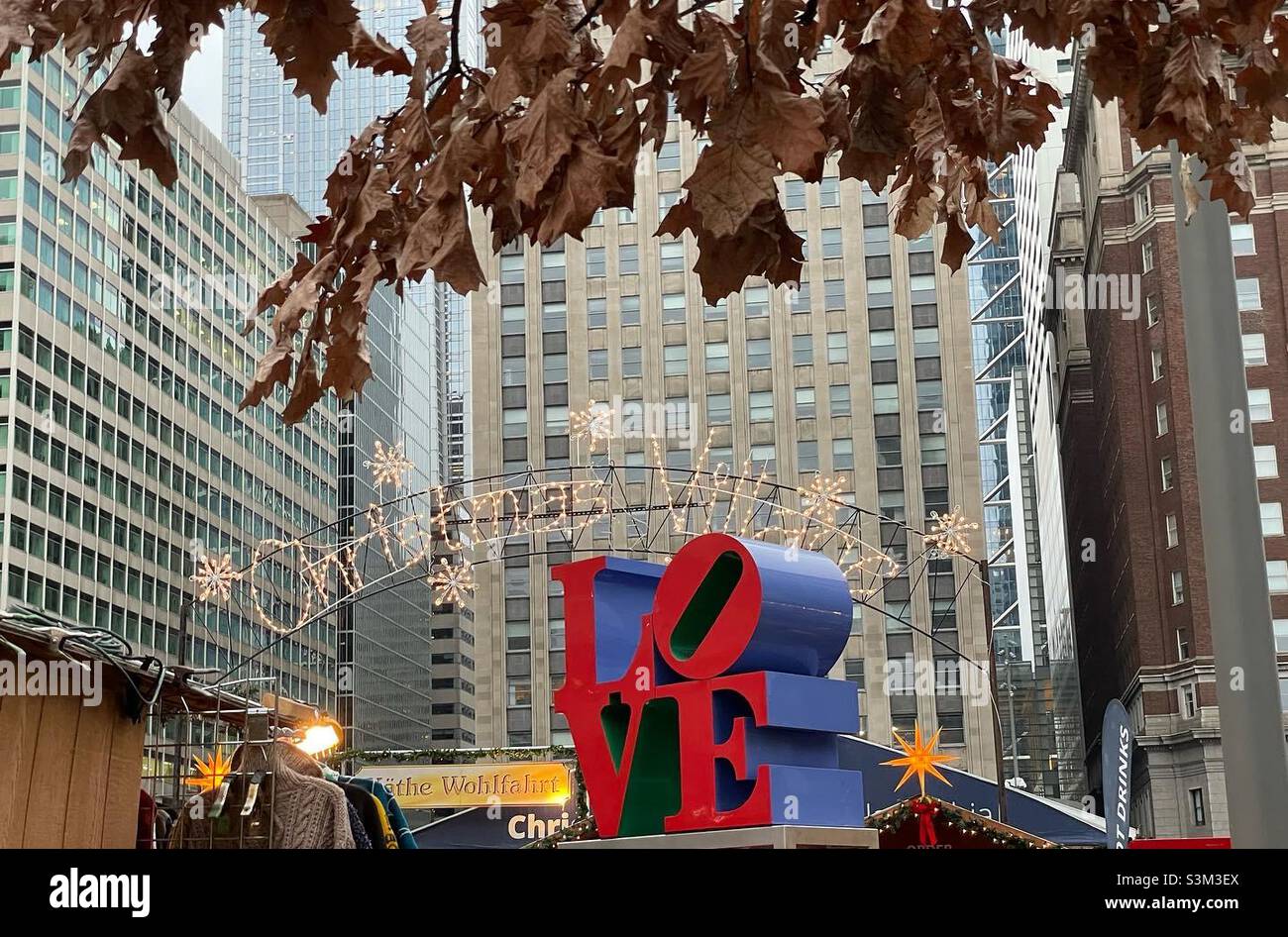 Love sign philadelphia hi-res stock photography and images - Alamy