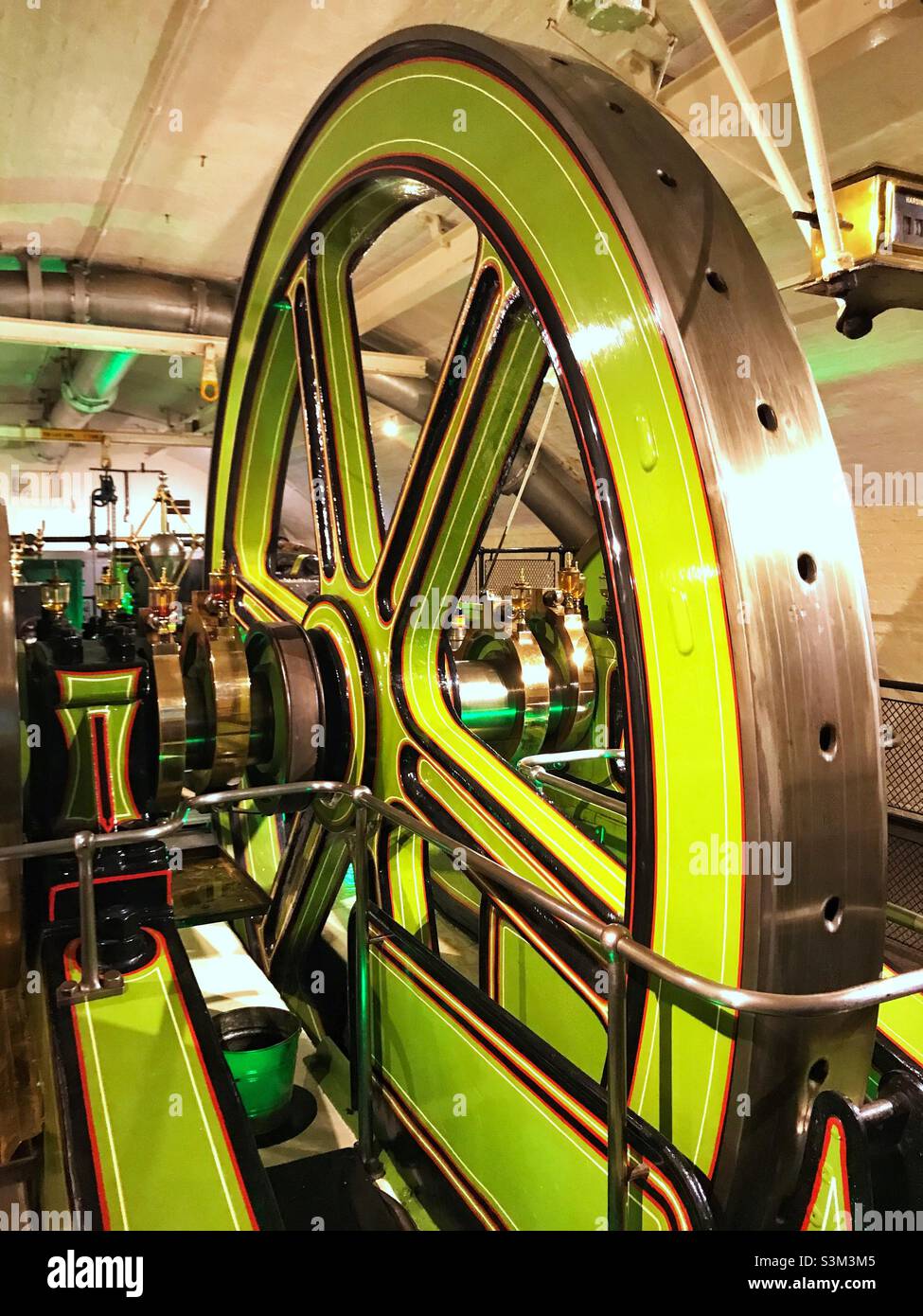 Tower bridge engine room victorian hi-res stock photography and images ...