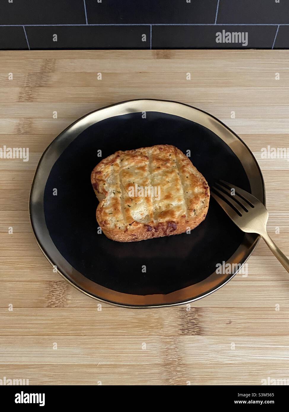 Toast black hi-res stock photography and images - Alamy