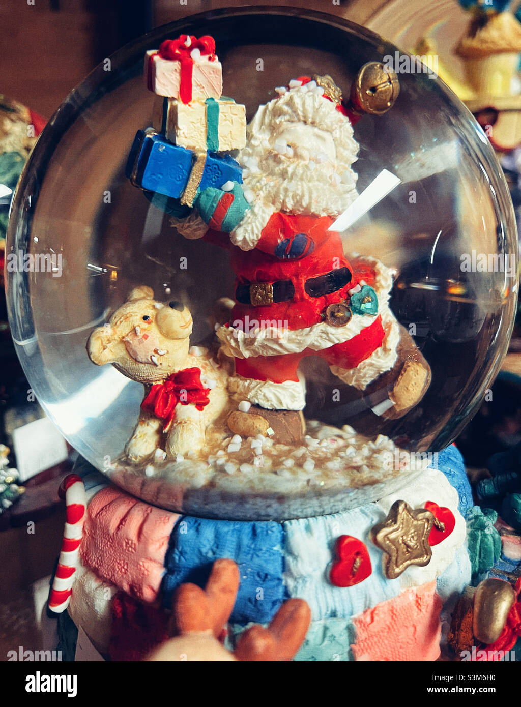 Vintage snow globe Stock Photo - Alamy