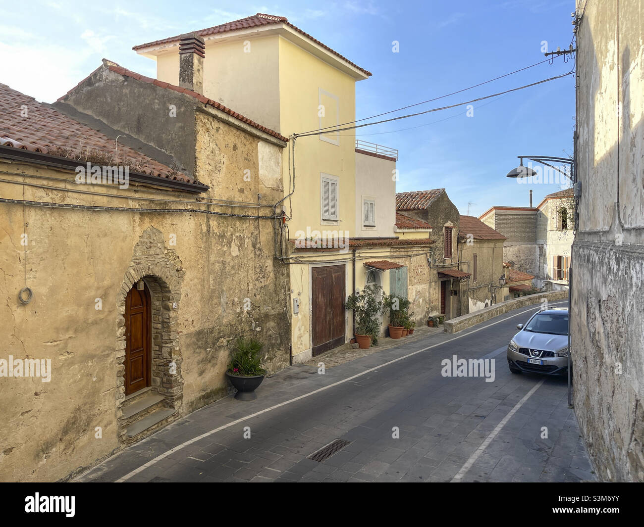 Castellabate street hi-res stock photography and images - Alamy