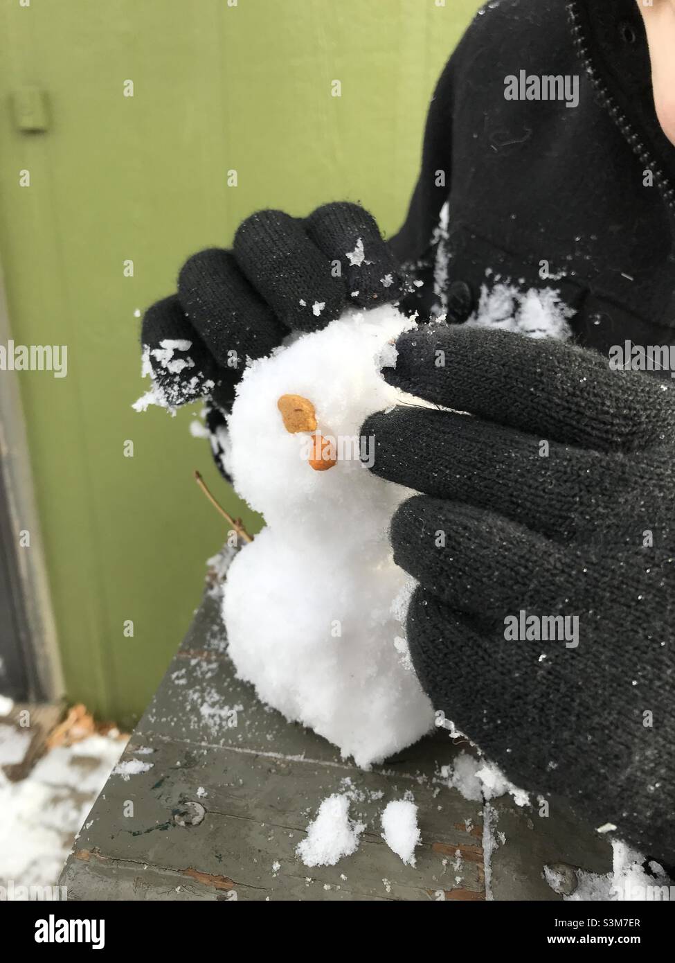 Boys hands hi-res stock photography and images - Alamy