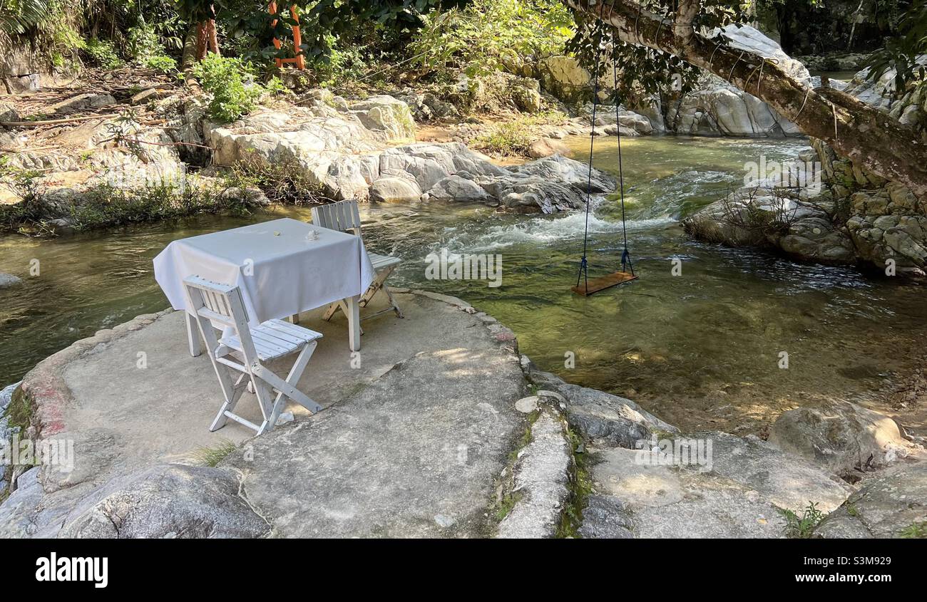 Dinner on the side of a river hi-res stock photography and images - Alamy