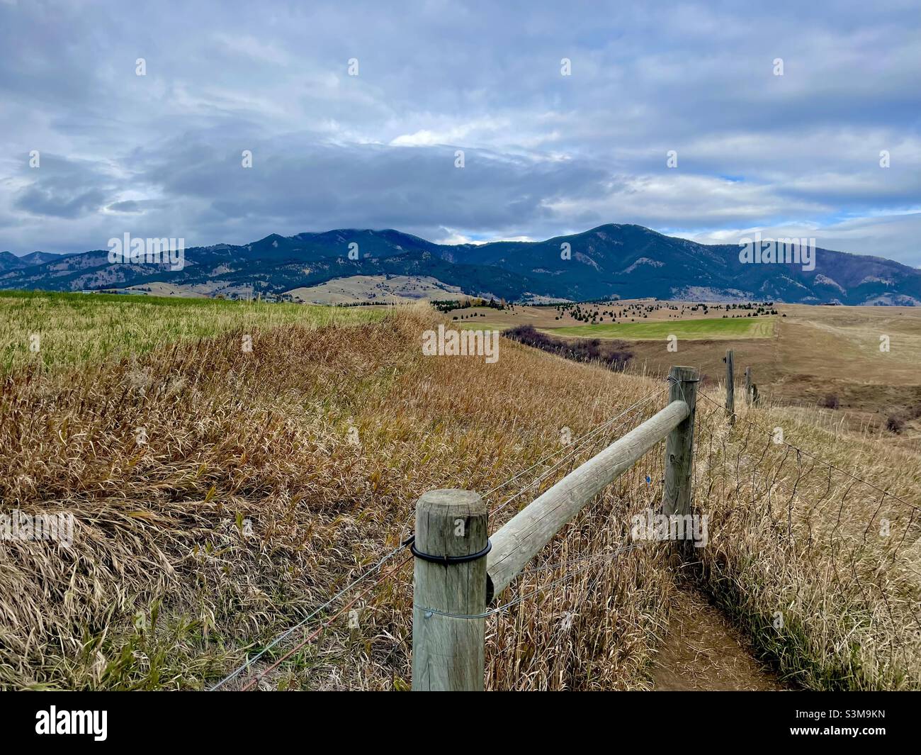 Sky boundaries hi-res stock photography and images - Alamy