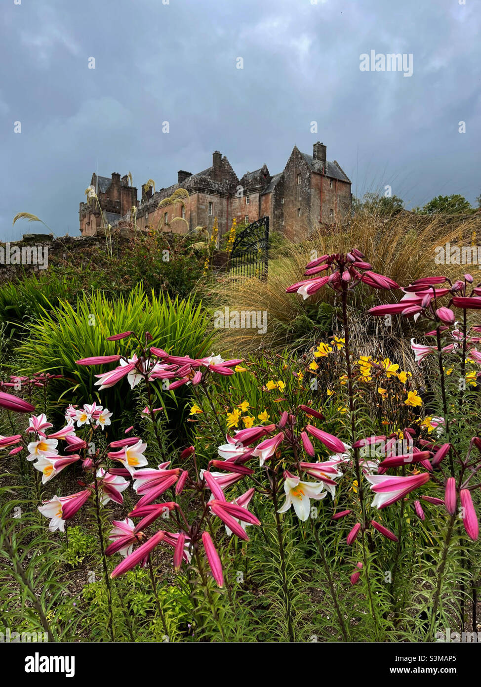 Brodick Castle High Resolution Stock Photography and Images - Alamy