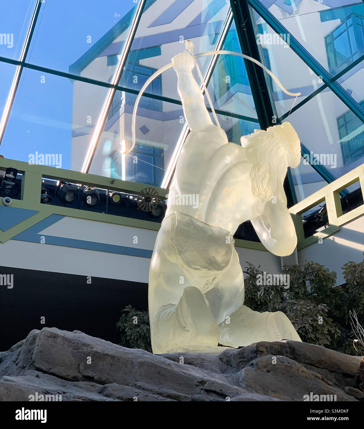 Rainmaker statue hi-res stock photography and images - Alamy