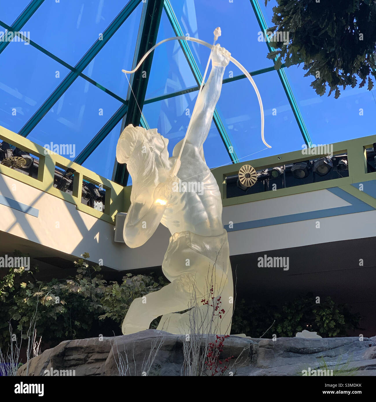 Rainmaker statue hi-res stock photography and images - Alamy