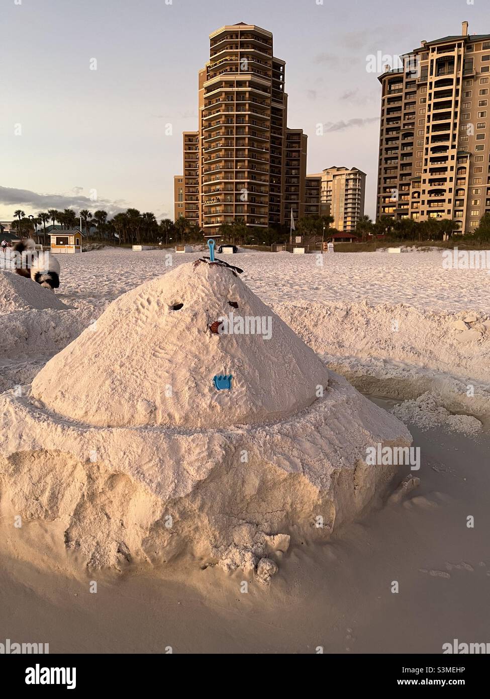 Snowman on the beach Stock Photo - Alamy