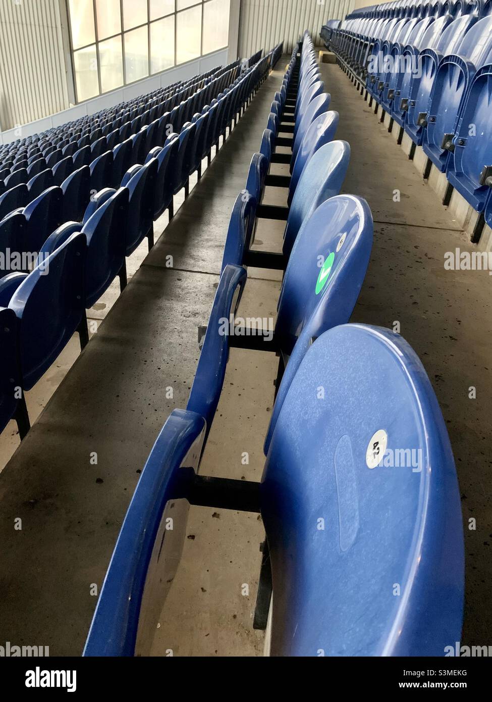 Empty football stadium hi-res stock photography and images - Alamy