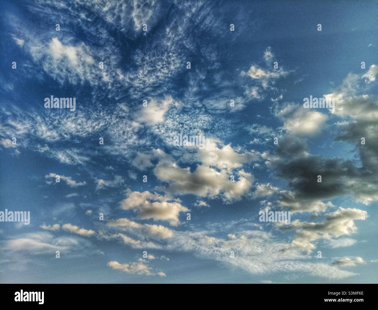 Beautiful clouds tranquility hi-res stock photography and images - Alamy