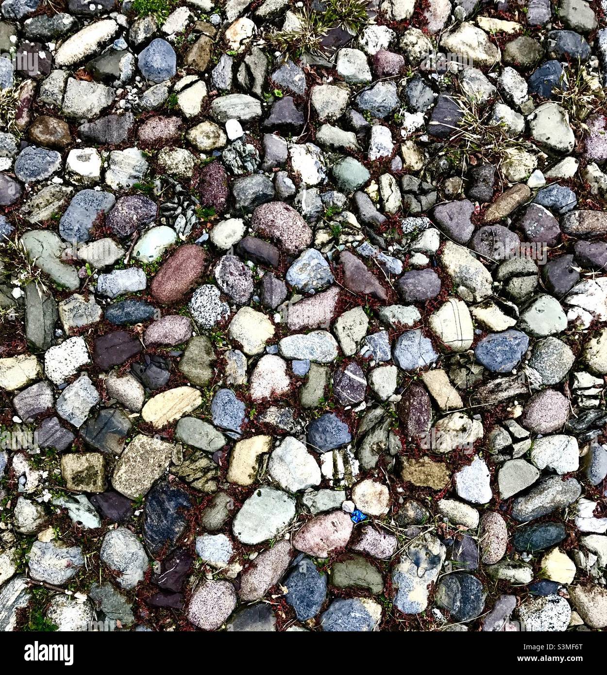 Coloured pebbles and stones hi-res stock photography and images - Alamy
