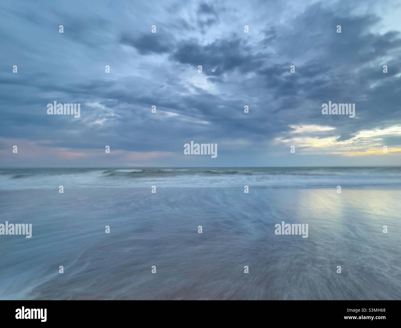 Beach rhythm hi-res stock photography and images - Alamy