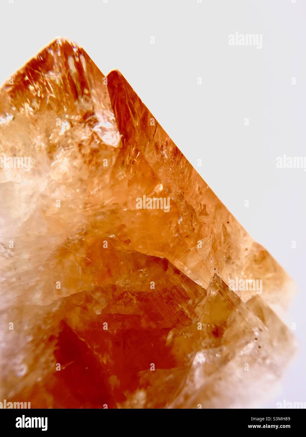 Crystal gold hi-res stock photography and images - Alamy