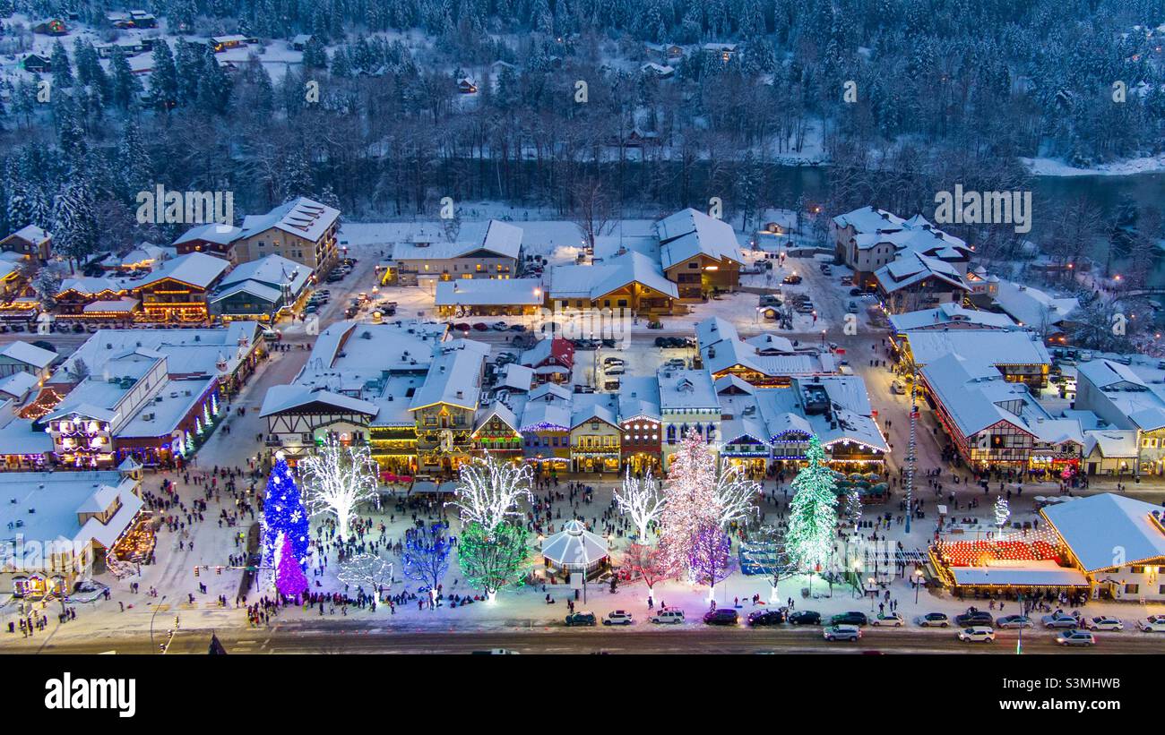 Leavenworth, Washington Main Street at Christmas Stock Photo - Alamy