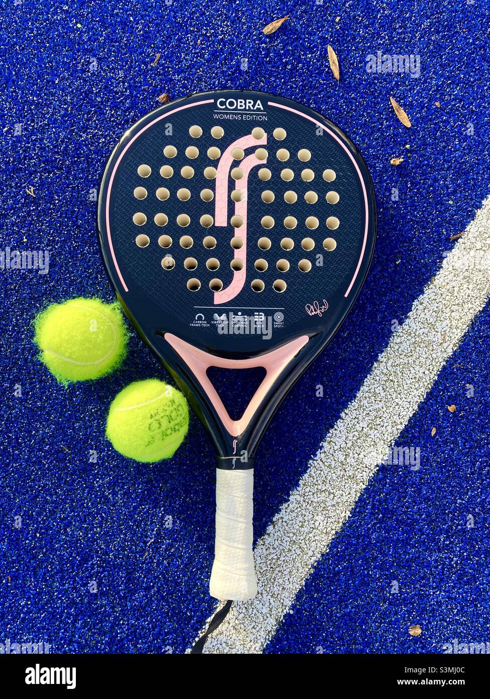 Padel court hi-res stock photography and images - Alamy