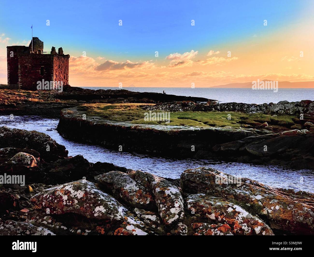 Portencross castle hi-res stock photography and images - Alamy