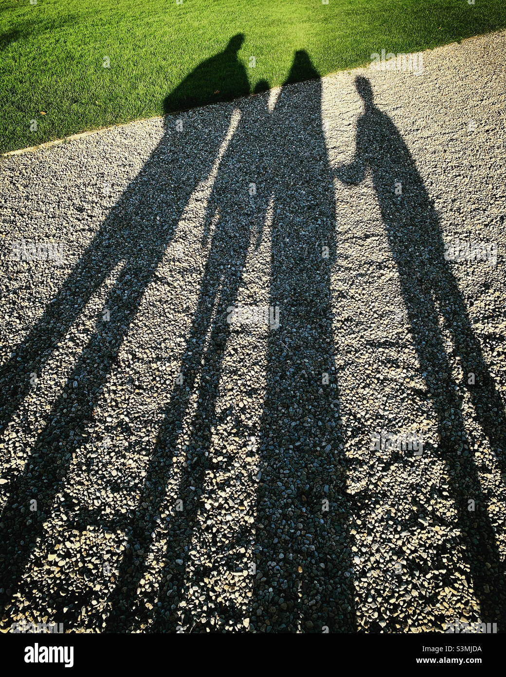 Family shadows hi-res stock photography and images - Alamy