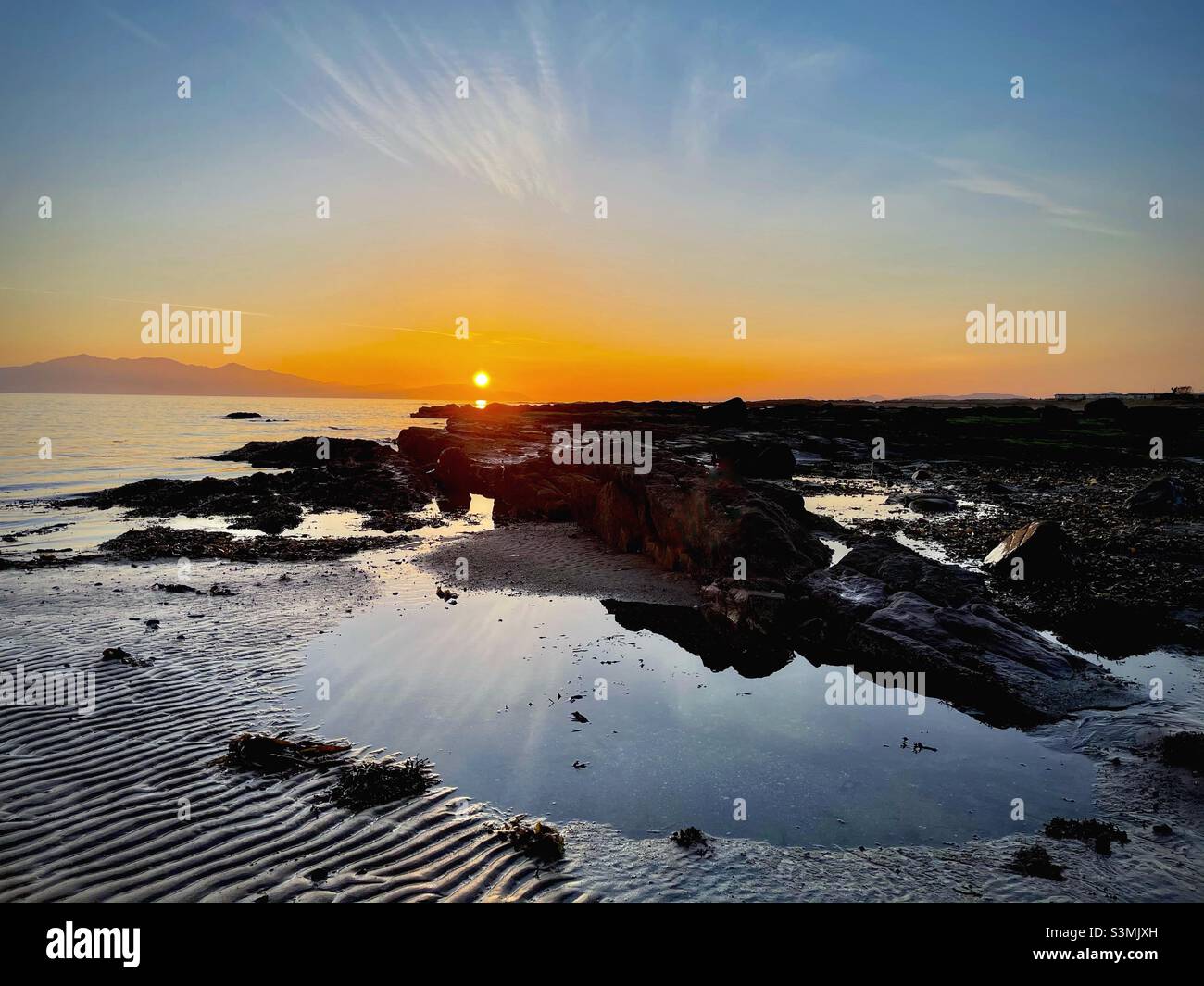 Sunset over arran hi-res stock photography and images - Alamy