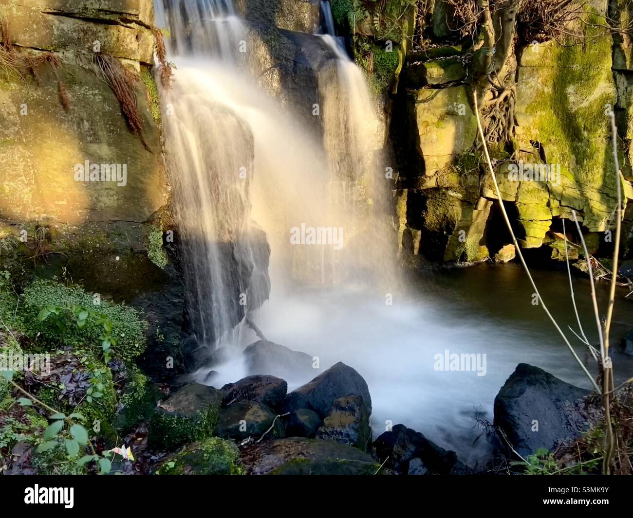 Beautiful waterfall scenery hi-res stock photography and images - Alamy