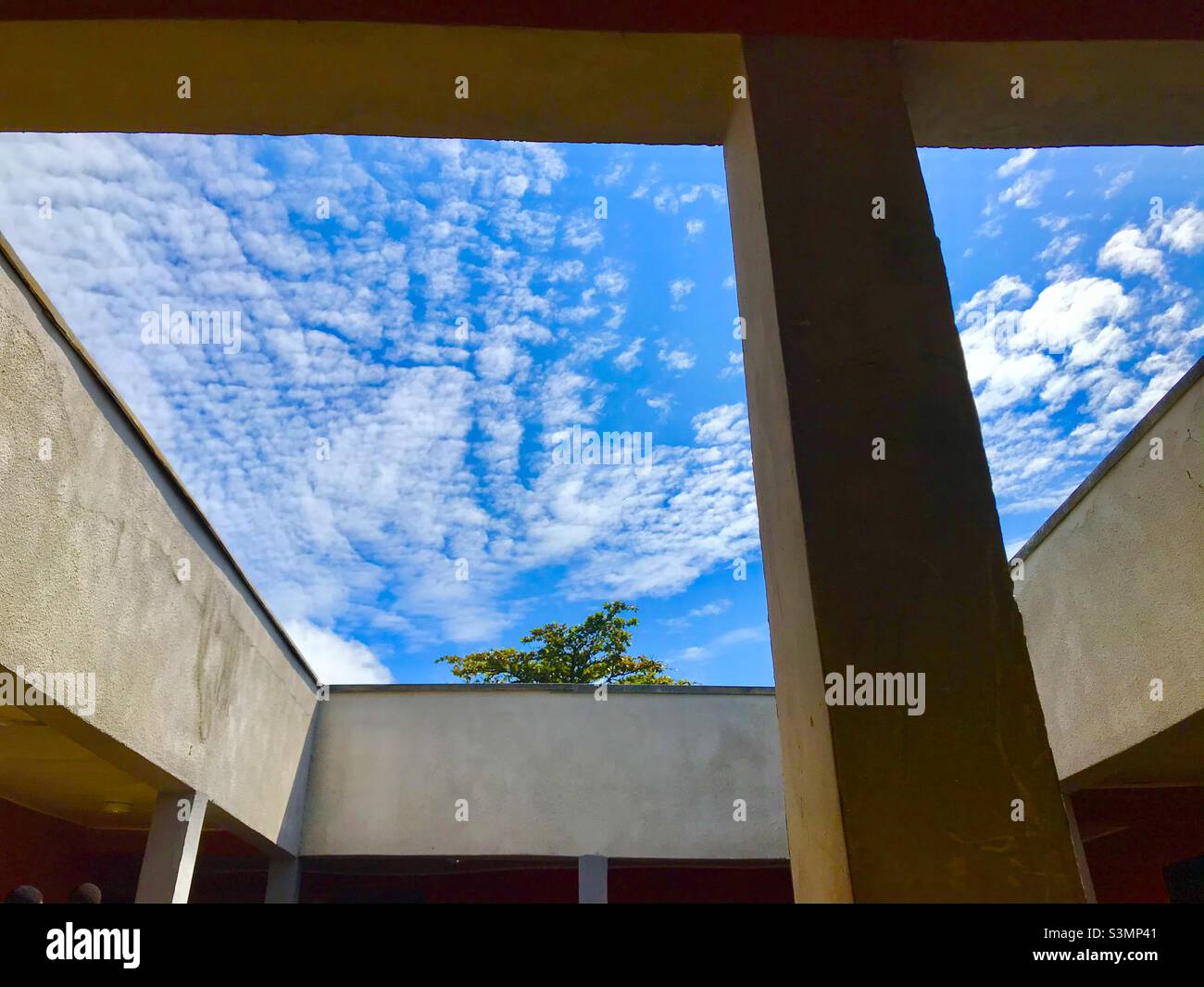 Geography block upstairs. University of Abuja, mini campus Stock Photo ...