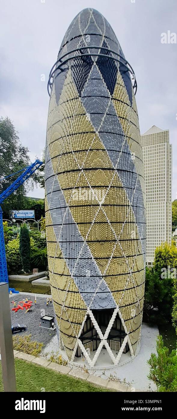 Building made of lego hi-res stock photography and images - Alamy