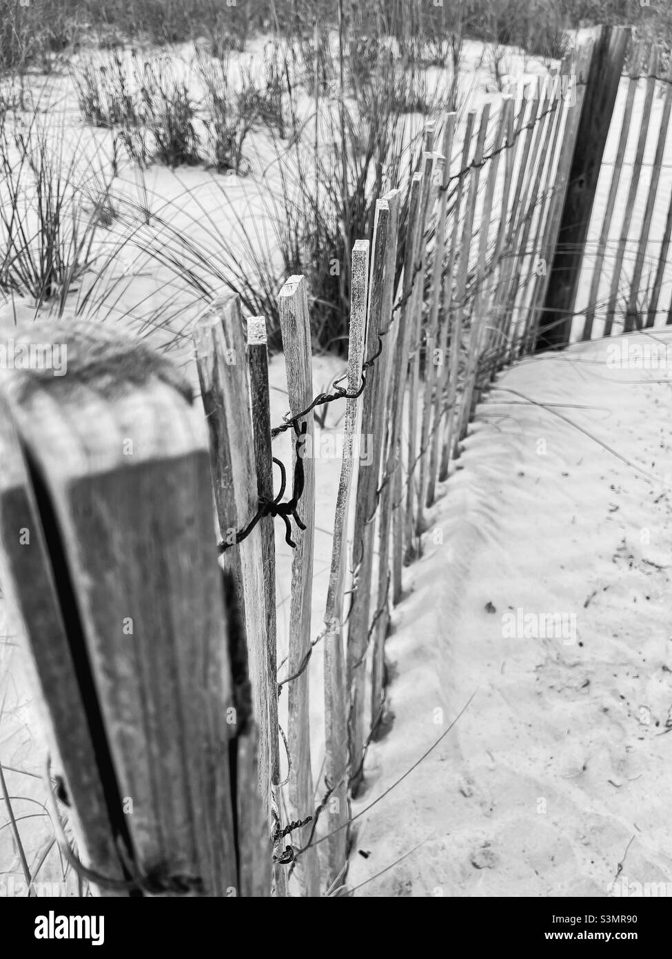 Fence on the beach hi-res stock photography and images - Alamy