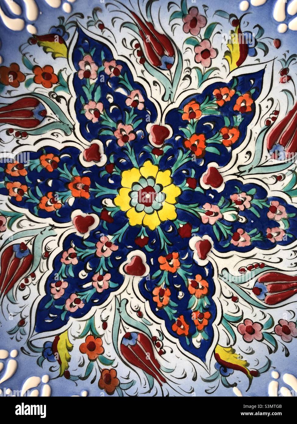 6-pointed floral decorative plate pattern Stock Photo - Alamy