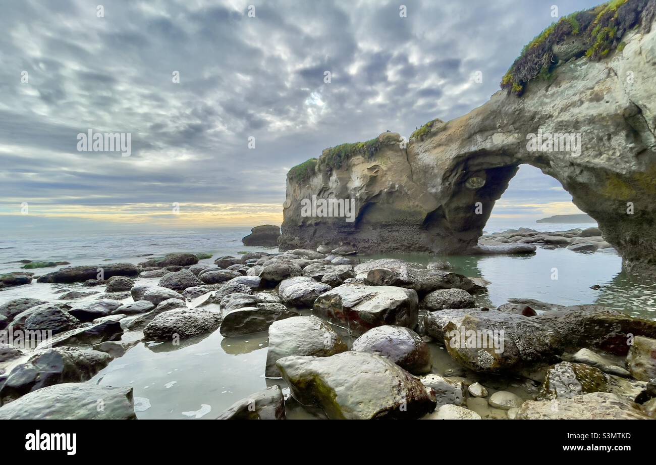 Natural bridges santa cruz hi-res stock photography and images - Alamy