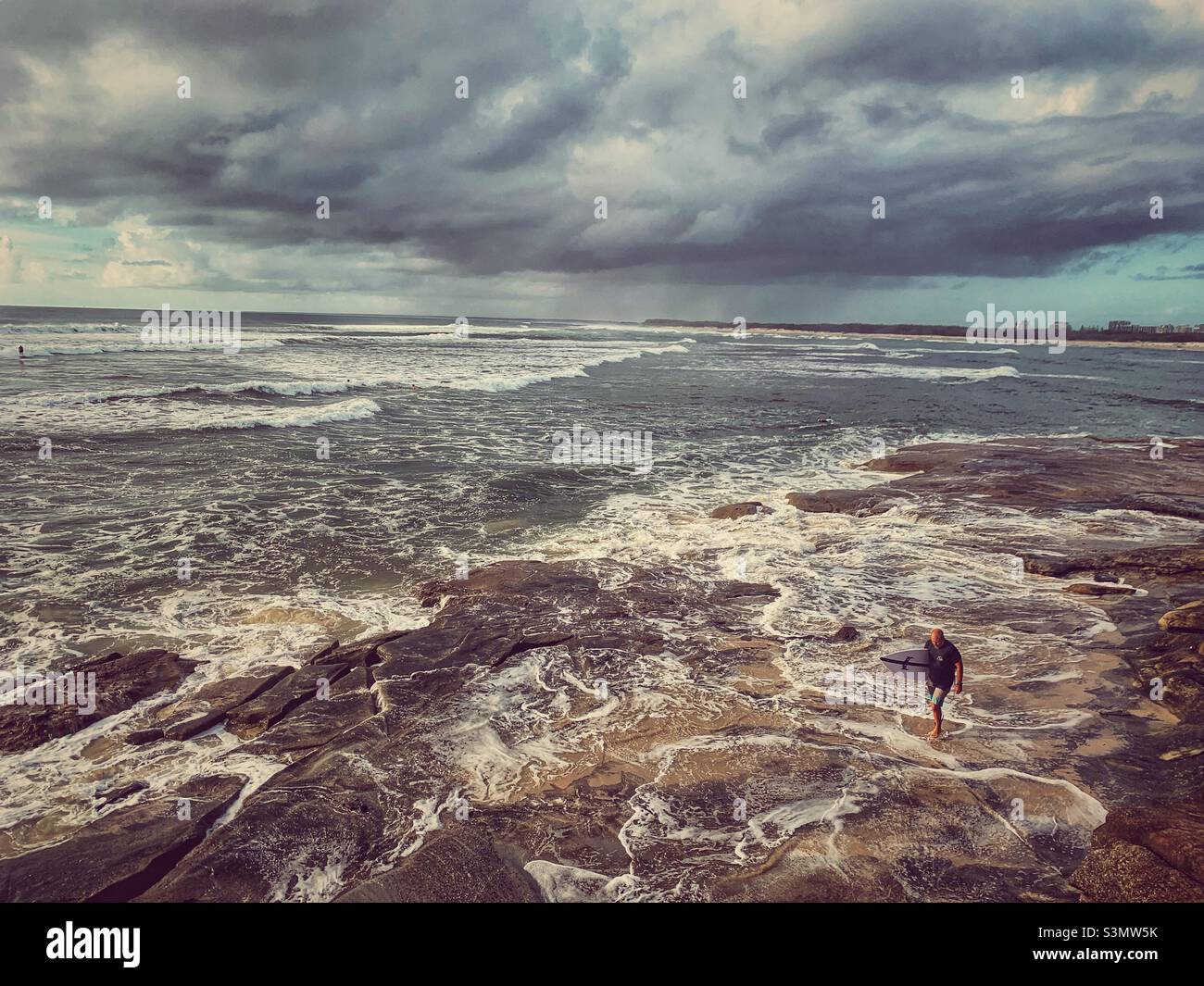 Rock shelf hi-res stock photography and images - Alamy