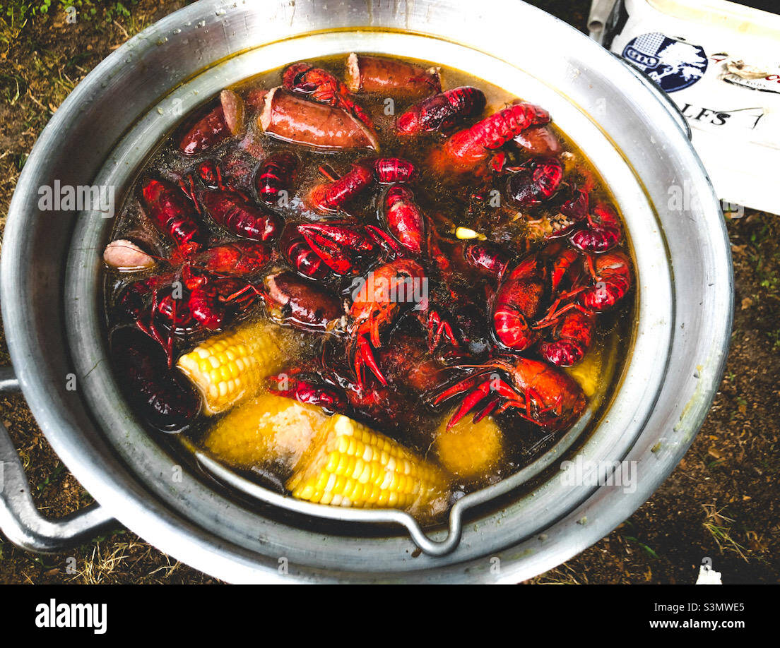 Crawfish party hi-res stock photography and images - Alamy