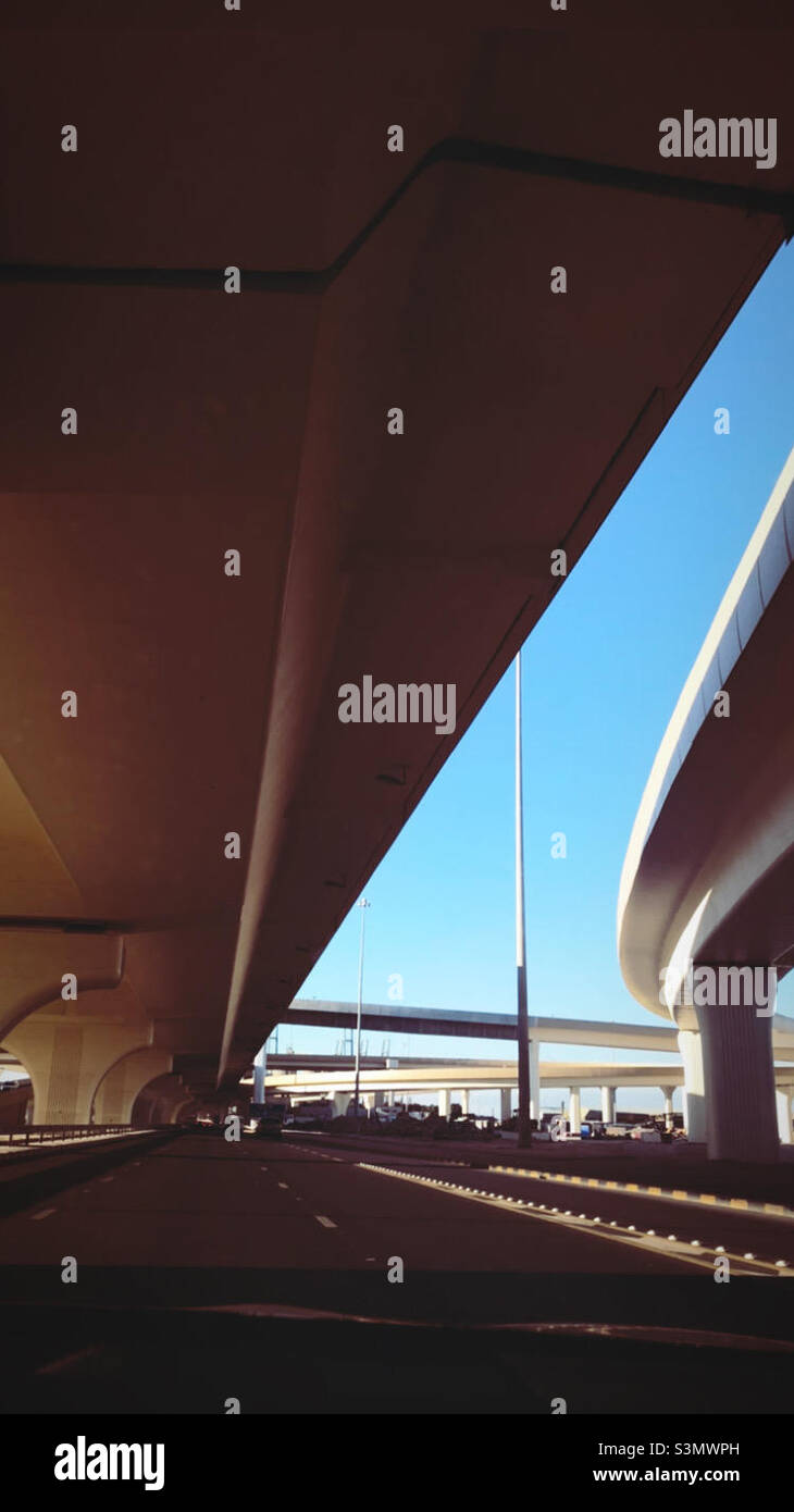 Bridges of kuwait hi-res stock photography and images - Alamy